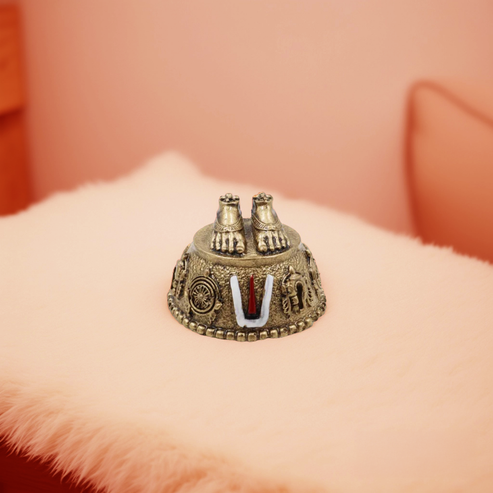 Perumal Padam (Gold, Small) – Pujalane